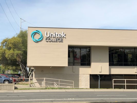 UNITEK COLLEGE SACRAMENTO CAMPUS - Updated October 2024 - 71 Photos ...