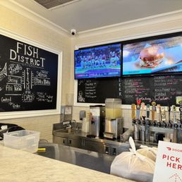 FISH DISTRICT - Updated December 2025 - 773 Photos & 891 Reviews - 2675 ...
