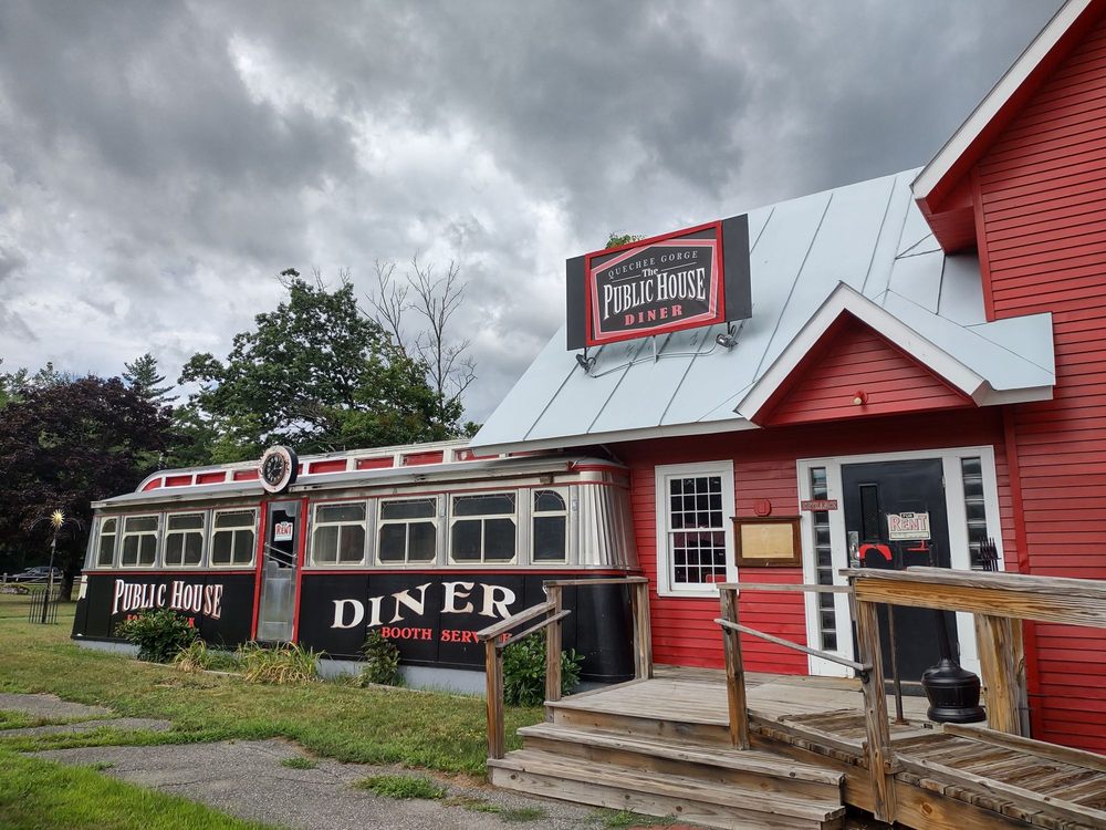 QUECHEE GENERAL STORE - Updated December 2025 - 53 Photos & 43 Reviews ...