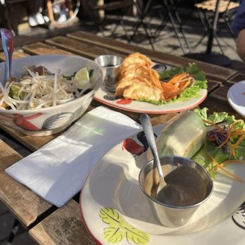 MEE SEN THAI EATERY - Updated November 2024 - 625 Photos & 568 Reviews ...