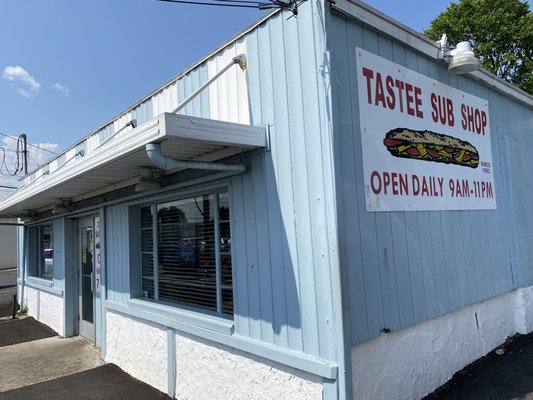 TASTEE SUB SHOP - Updated May 2024 - 218 Photos & 504 Reviews - 267 ...