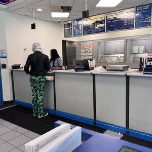 USPS - Updated December 2025 - 115 Photos & 150 Reviews - 433 W ...