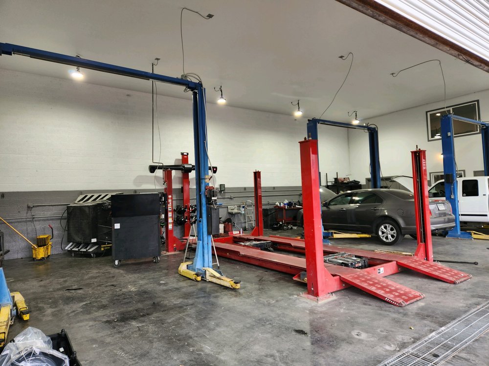 THOMPSON’S AUTO REPAIR & TOWING - Updated December 2025 - 60 Photos ...