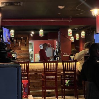 RED’S PLACE - Updated September 2025 - 198 Photos & 298 Reviews - 107 N ...