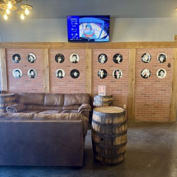 ALMOST FAMOUS BREWING COMPANY - Updated November 2025 - 87 Photos & 19 ...