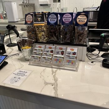 MILKSHAKE FACTORY DOWNTOWN - Updated August 2025 - 636 Photos & 410 ...