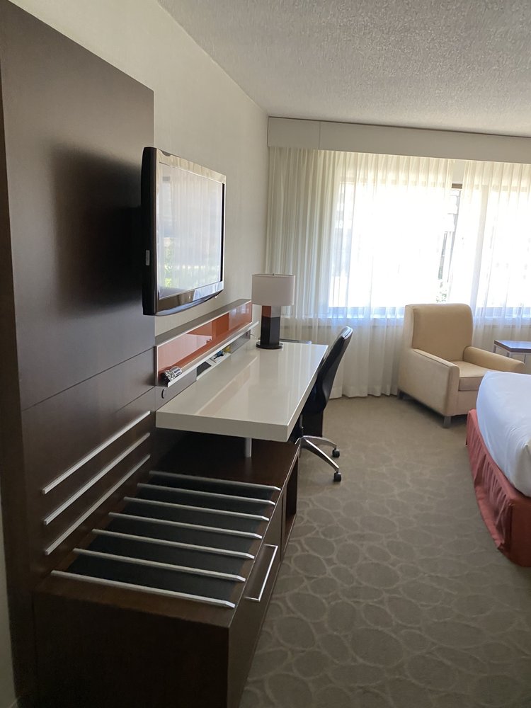 DELTA HOTELS BY MARRIOTT QUEBEC - Updated April 2024 - 34 Photos & 26 ...