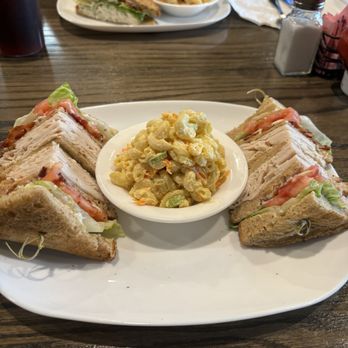 DELAWARE CAFE - Updated October 2025 - 18 Photos & 28 Reviews - 180 ...