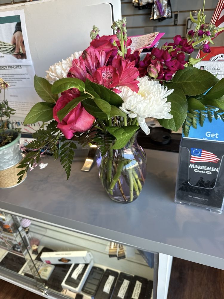 FLOWERS BY KIM - Updated October 2025 - 49 Photos & 26 Reviews - 184 ...