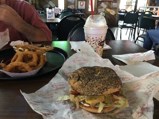 CHESTER’S HAMBURGERS - 68 Photos & 143 Reviews - Burgers - 621 Pat ...