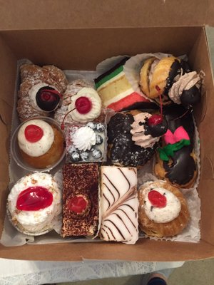 RANDAZZO PASTRY SHOP & BAKERY - 94 Photos & 191 Reviews - 611 US Hwy ...