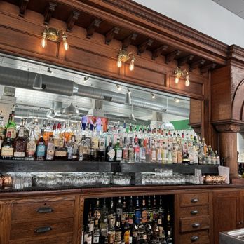 ME & BILLY - Updated June 2025 - 178 Photos & 377 Reviews - 200 W 3rd ...