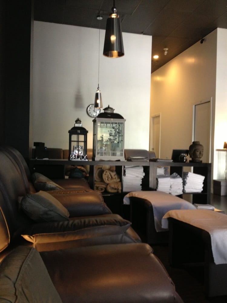 FOOT LOUNGE - Updated December 2024 - 31 Photos & 92 Reviews - 4300 ...