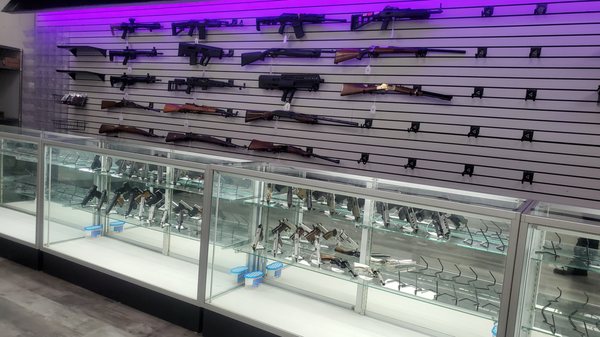 NEUTRAL GROUND GUN - Updated October 2024 - 10 Photos - 212 Aycock St ...