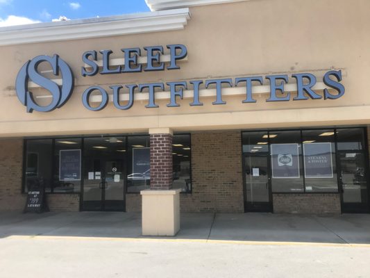 SLEEP OUTFITTERS - MOREHEAD - Updated May 2024 - 14 Photos - 352 Kroger ...