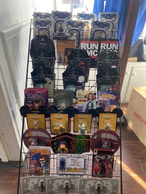 SUPER7 - Updated June 2025 - 128 Photos & 44 Reviews - 701 8th Ave, San ...