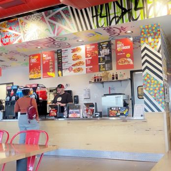 DAVE’S HOT CHICKEN - Updated October 2025 - 360 Photos & 403 Reviews ...