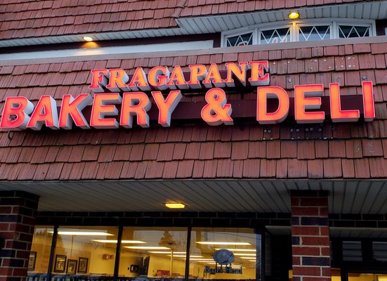 FRAGAPANE BAKERIES - 68 Photos & 118 Reviews - 28625 Lorain Rd, North ...