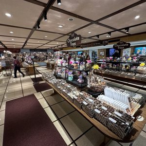 JOSH EARLY CANDIES - Updated June 2025 - 25 Photos & 85 Reviews - 4640 ...