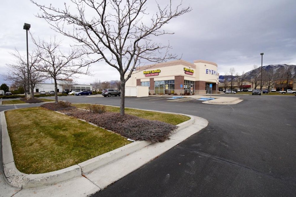 HUNGRY HOWIE’S PIZZA - Updated September 2025 - 13 Reviews - 1475 N ...