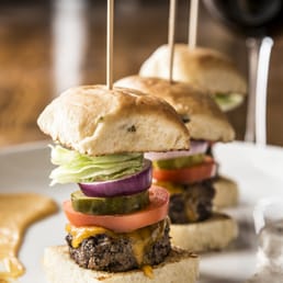 DIAMONDBACK’S - Updated 05/2025 - 304 Photos & 411 Reviews - 217 Mary ...