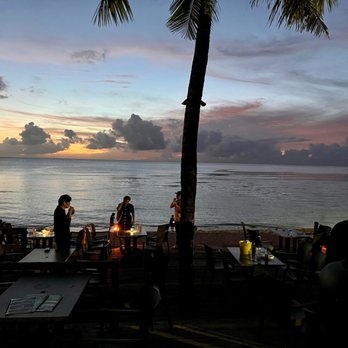 THE BEACH RESTAURANT & BAR - Updated August 2025 - 218 Photos & 114 ...