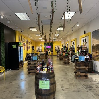 RAD WINERY & CIDERY - Updated August 2024 - 79 Photos & 15 Reviews ...