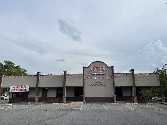 PIER 64 SEAFOOD & BAR - 39 Photos - 6105 Stage Rd, Bartlett, Tennessee - Seafood - Restaurant ...