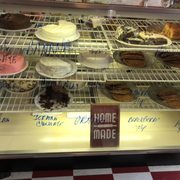 HILLVIEW FAMILY DINER & ICE CREAM - 124 Photos & 86 Reviews - 1679 Old ...