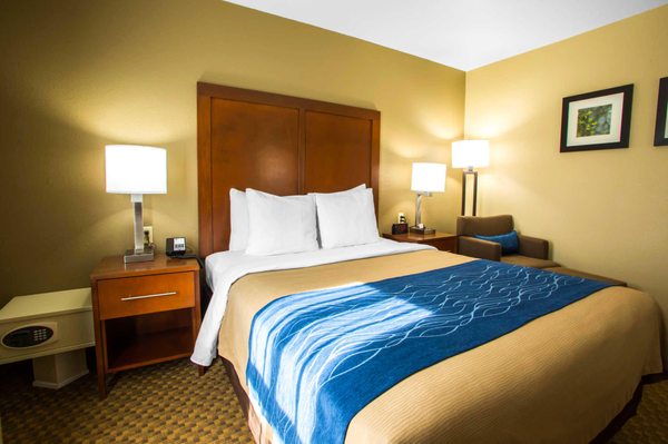 COMFORT INN & SUITES SPRINGFIELD I-44 - Updated September 2025 - 19 ...