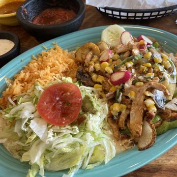 TRES COMPADRES MEX GRILL BAR - Updated November 2024 - 45 Photos & 18 ...