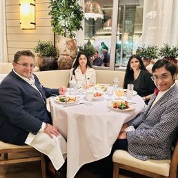 AVRA - Updated January 2026 - 107 Photos & 38 Reviews - 300 Crescent Ct ...