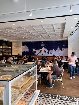 PARIS BAGUETTE - Updated October 2025 - 223 Photos & 99 Reviews - 7855 ...