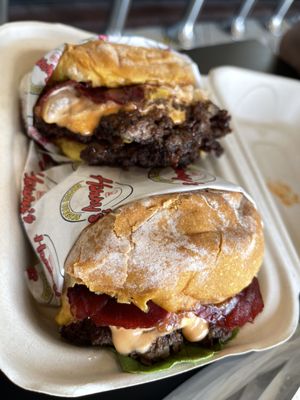 HAMMY’S SMASH BURGERS - Updated November 2024 - 424 Photos & 357 ...