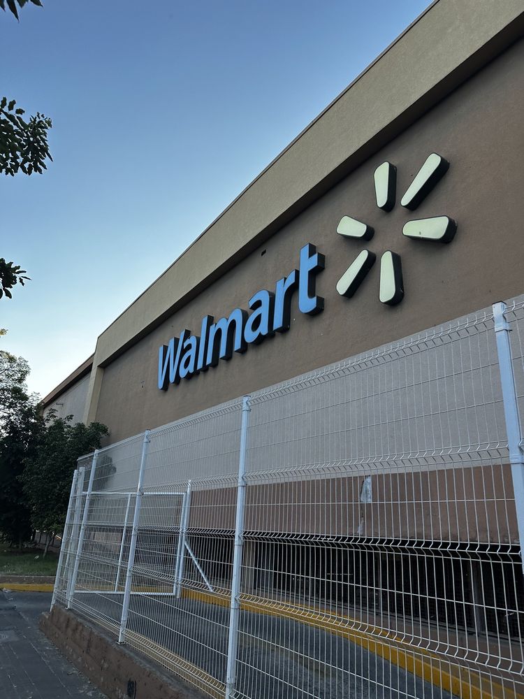 WALMART - Updated May 2025 - 10 Photos - Independencia Sur 916 ...