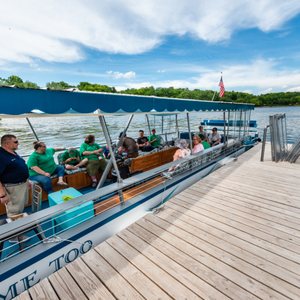 FRATELLOS WATERFRONT RESTAURANT - 268 Photos & 209 Reviews - Bars - 501 ...