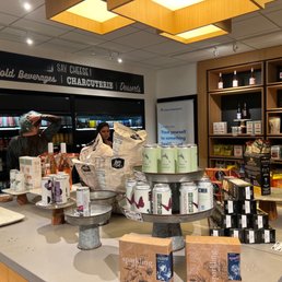 THE MARKETPLACE GRILL CAFE - Updated December 2025 - 1635 Photos & 1521 ...