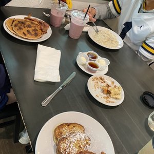 KAVA HOUSE & CAFE - 58 Photos & 57 Reviews - 122 2nd St SE, Swisher ...