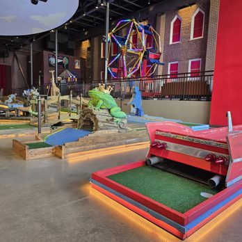 MAGIC MINI GOLF - Updated December 2025 - 33 Photos & 18 Reviews - 6160 ...