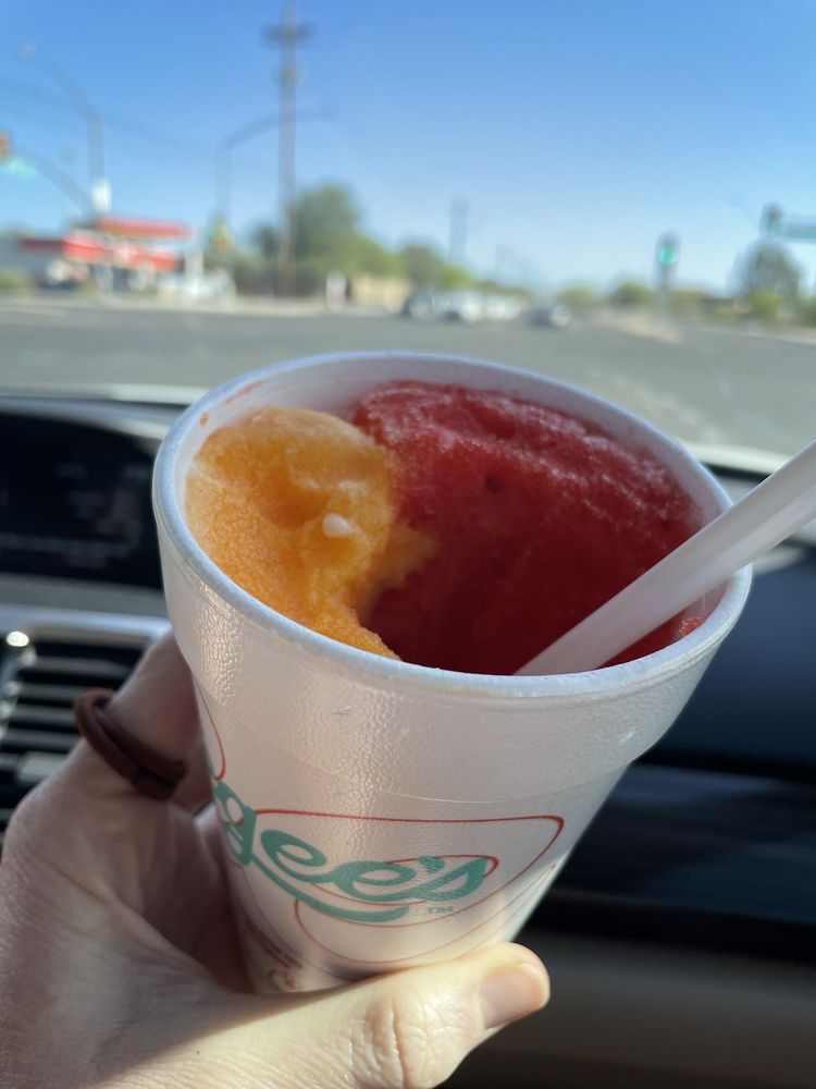 EEGEE’S - Updated July 2025 - 58 Photos & 68 Reviews - 8320 E Broadway ...