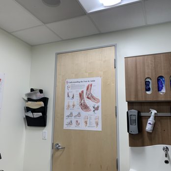 SCRIPPS MEDICAL CENTER JEFFERSON - Updated May 2025 - 22 Photos & 53 ...