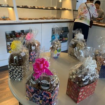 BURRY CHOCOLATES - Updated December 2025 - 62 Photos & 54 Reviews ...