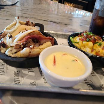 TAYLOR’S BAR & TABLE - Updated January 2026 - 58 Photos & 79 Reviews ...
