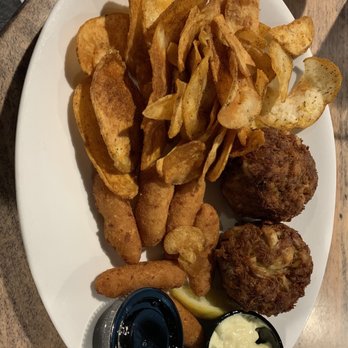 THE LIGHTHOUSE RESTAURANT & DOCK BAR - Updated November 2024 - 535 ...