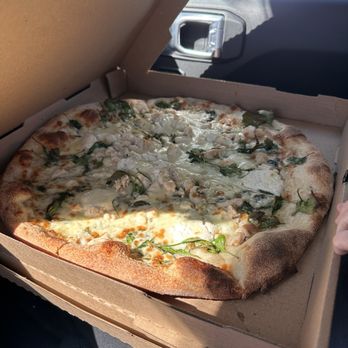 HENLOPEN PIZZA KITCHEN - Updated May 2025 - 18 Photos & 43 Reviews ...
