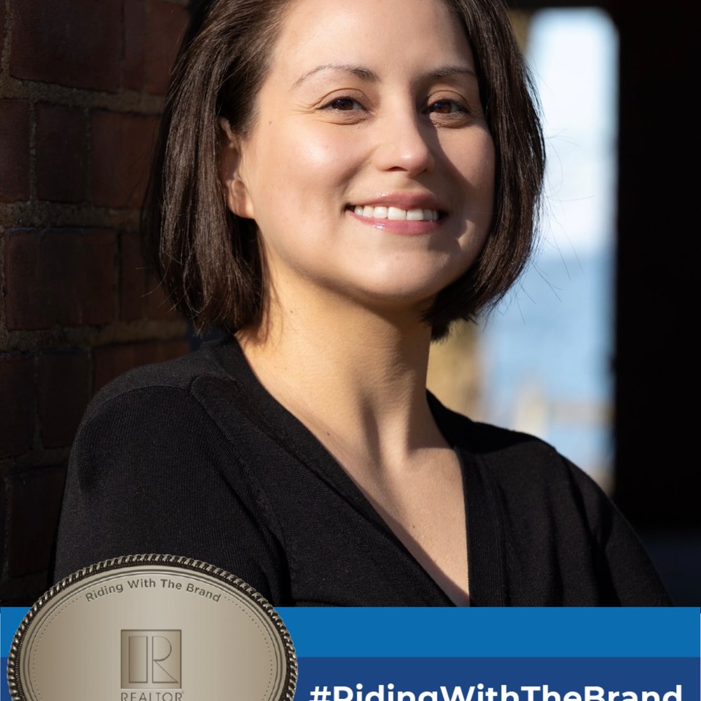 Jennifer Lockhart's Instagram, Twitter & Facebook on IDCrawl