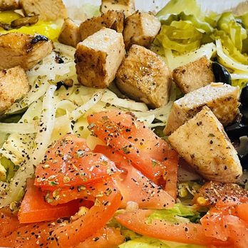 BRIAN’S GIANT SUBS - Updated October 2024 - 52 Photos & 93 Reviews ...