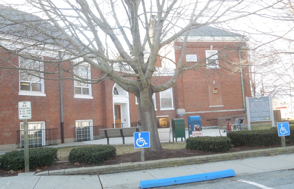 GROTON HISTORICAL MARKER - Updated August 2025 - 45 Fort Hill Rd ...