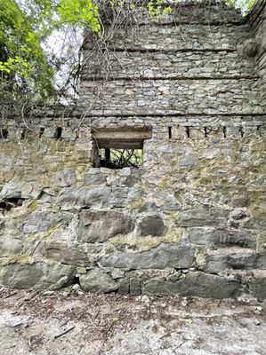 BANCROFT’S CASTLE - Updated October 2024 - 93 Photos - 145 Lowell Rd ...