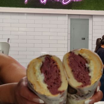 THE GIRLS DELI - Updated July 2024 - 210 Photos & 288 Reviews - 3075 El ...